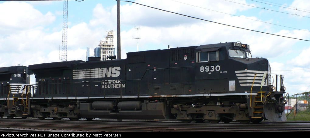 NS 8930